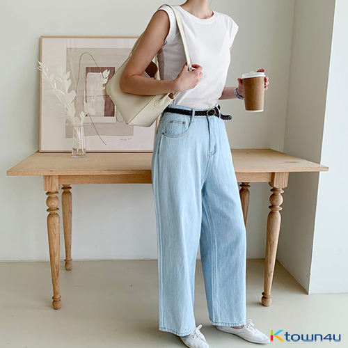 ktown4u.com : [naning9]Hireth sleeveless shirt_White