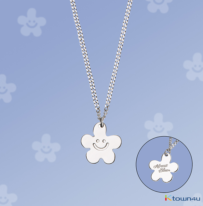 ktown4u.com : Smile Flower Necklace
