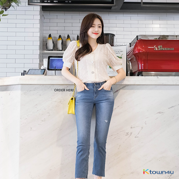 ktown4u.com : bs4334 V-Neck Lace Blouse_CreamBeige(Free)