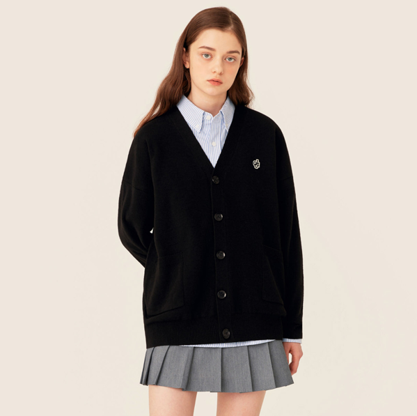 ktown4u.com : Basic Patch Knit Cardigan [Black]