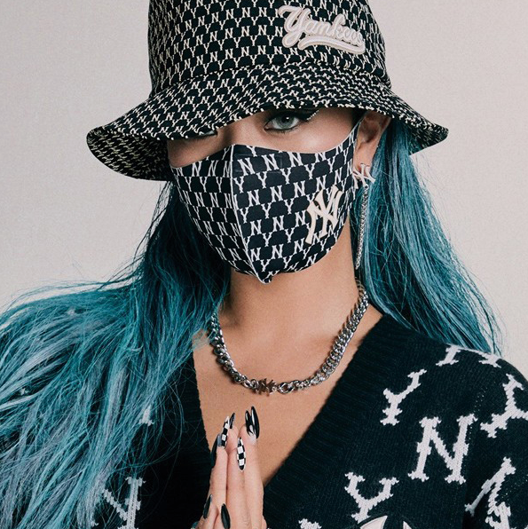 ktown4u.com : MONOGRAM MASK NY [BLACK]