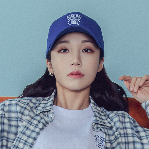 ktown4u.com : (Gift-On Pack-3 Types Of Photo Cards Random 1p) 믕 Ballcap