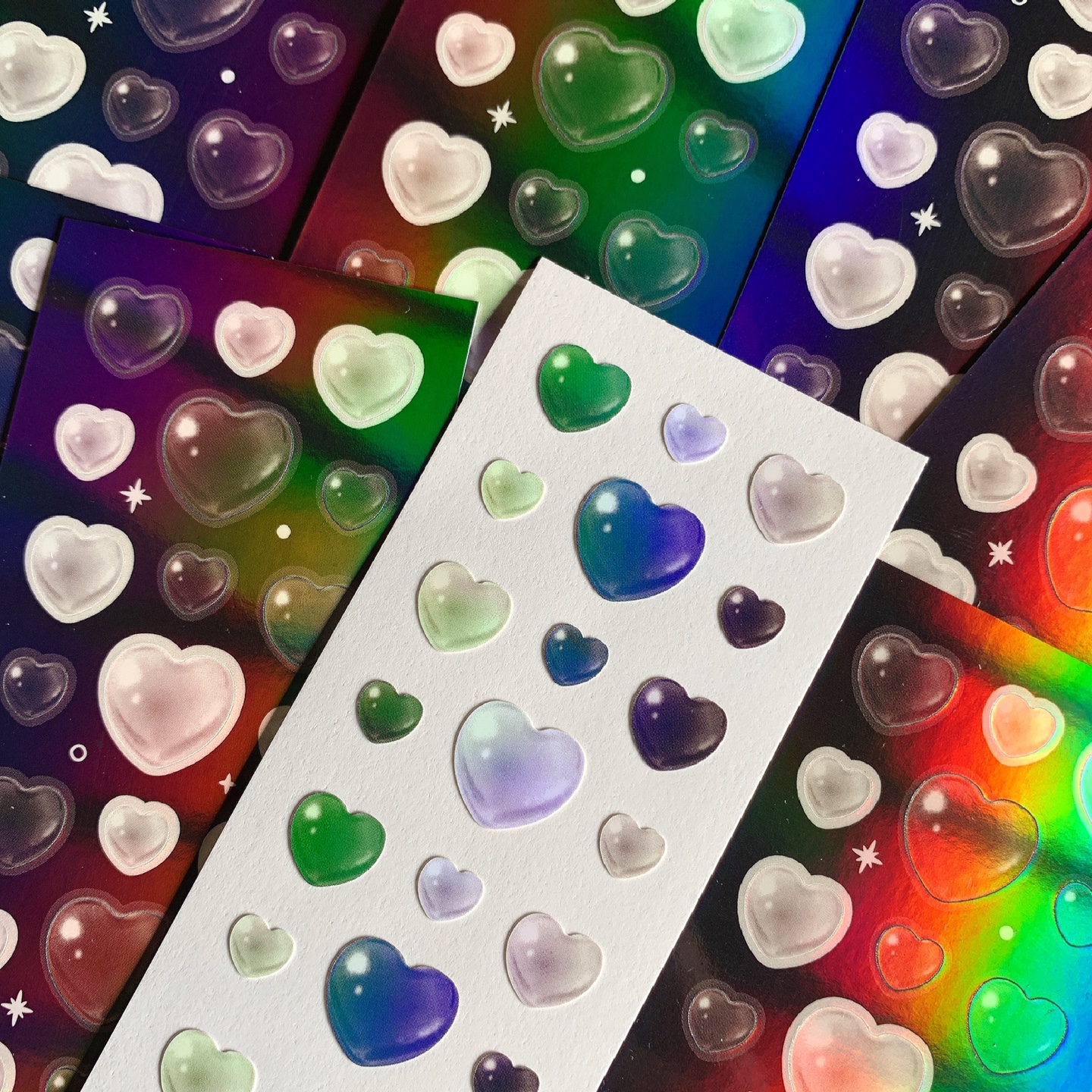 ktown4u.com : black&white heart jelly sticker